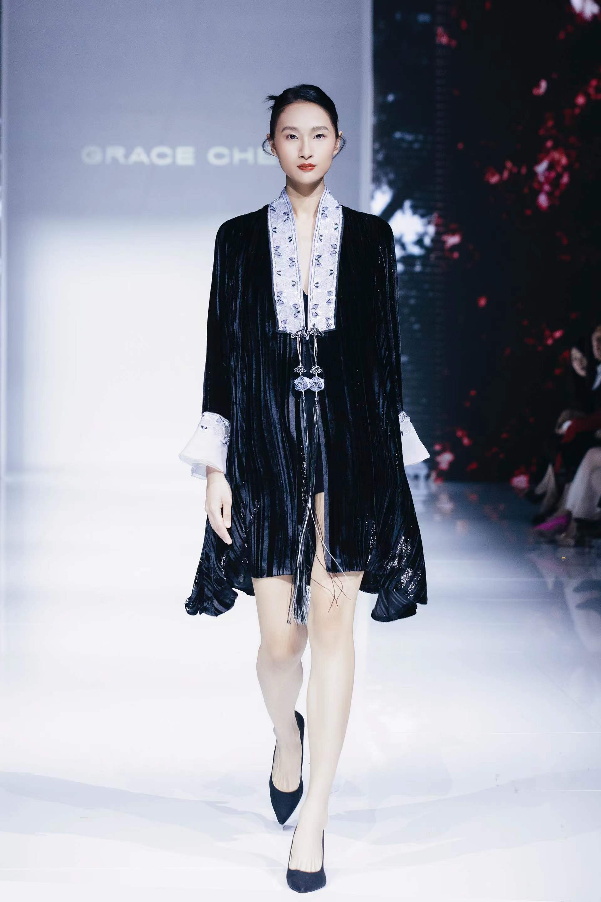 GRACE CHEN再现红楼梦境 - 21经济网